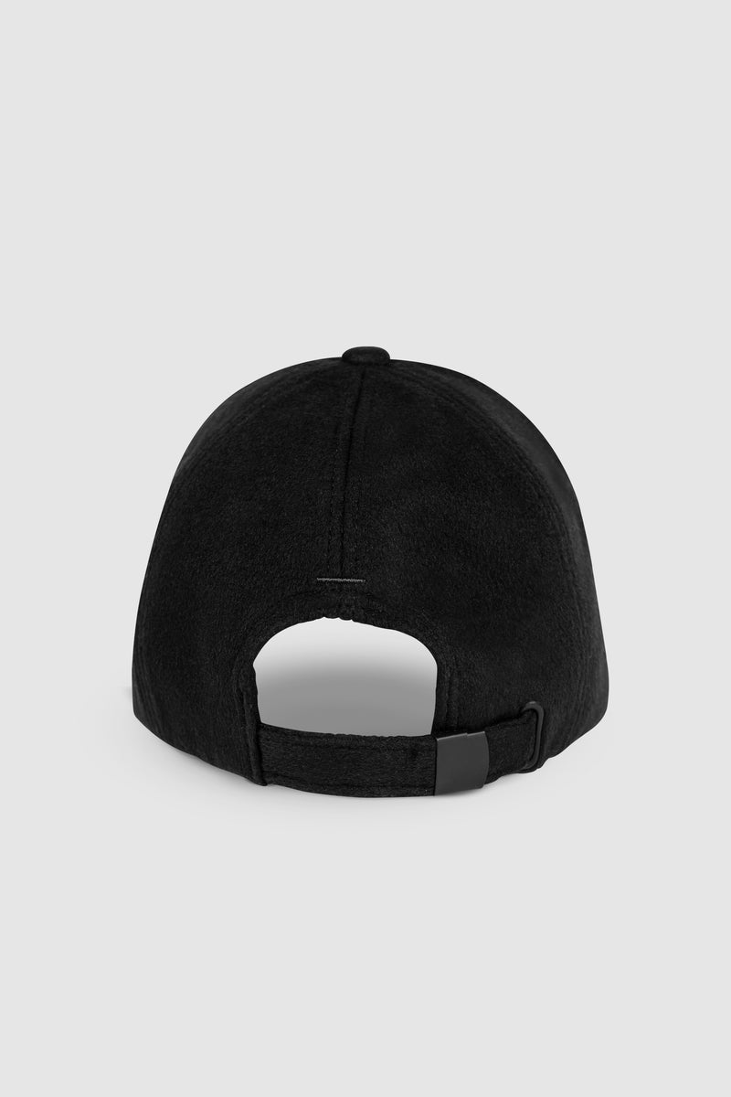 The 100 Cap in Black Cashmere – Les 100 Ciels